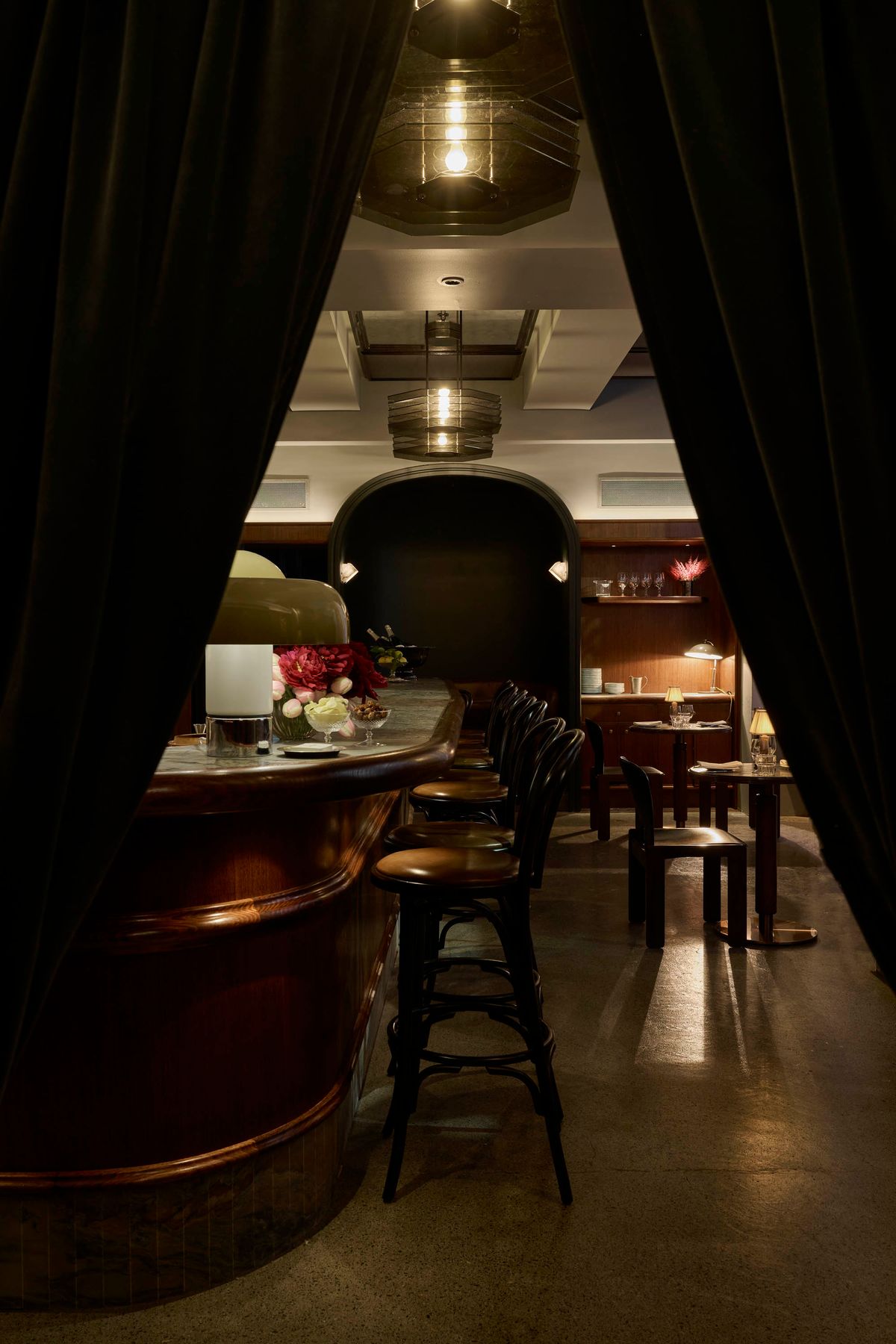 Go inside new cocktail bar Apollo Inn (and learn what to expect from ...